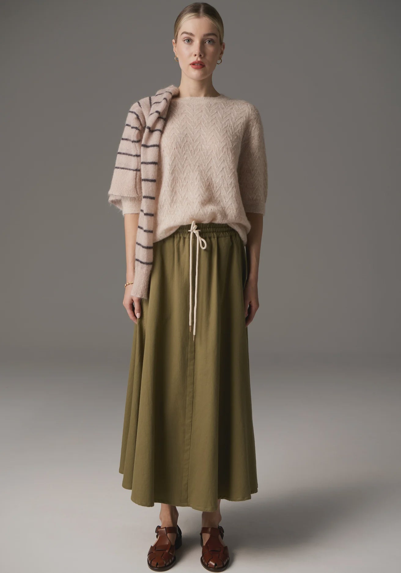 POL Astrid Tee Pointelle – Gorgeous Soles